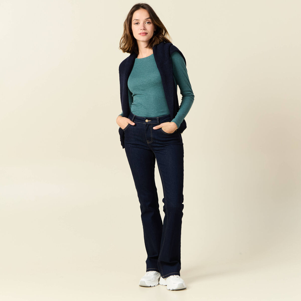 T-shirt cintré manches longues col rond vert canard femme | Bonobo