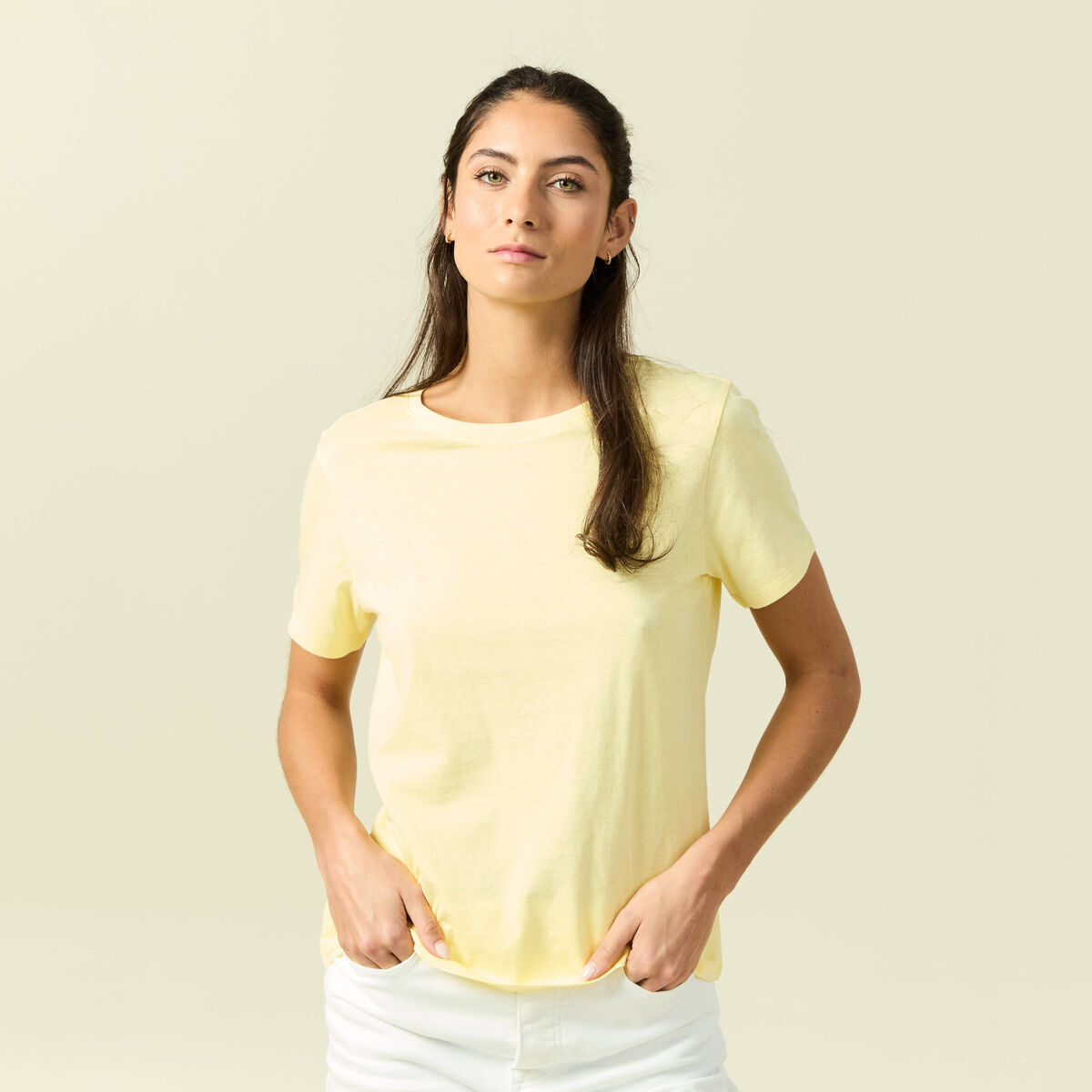 T-shirt cintré col rond manches courtes jaune pastel femme | Bonobo
